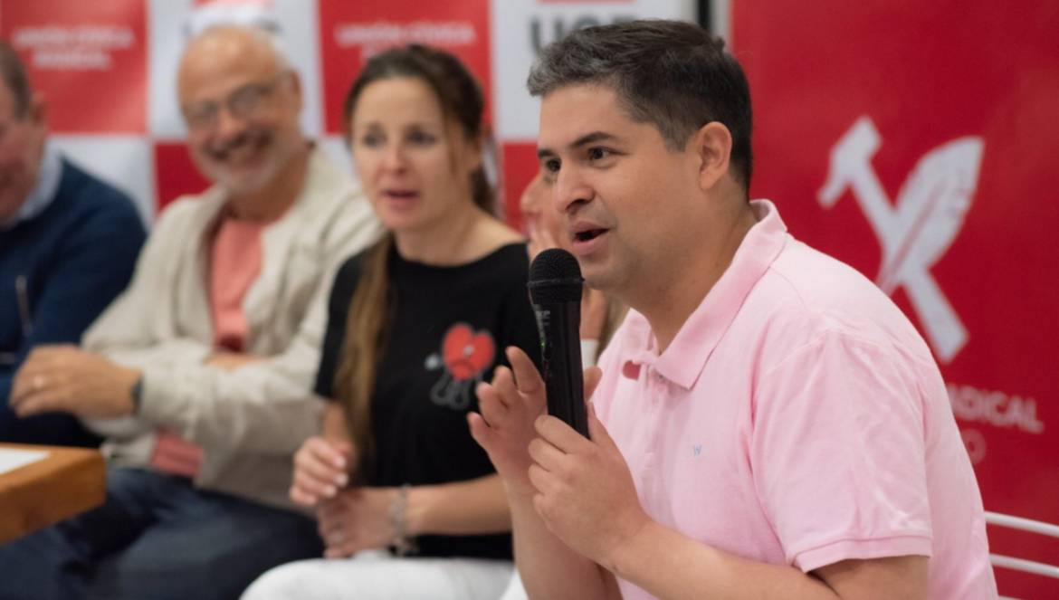 Palacios: "El radicalismo debe ser la columna vertebral de un espacio ...